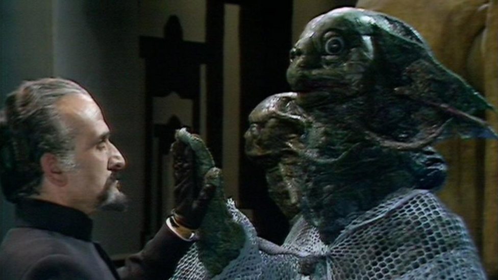 The Sea Devils - 1972 - S8 - E3/5 - Old Doctor Who